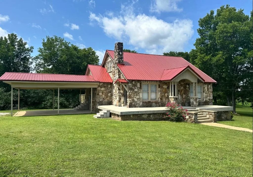 Gorgeous Stone House in Imboden, Arkansas - WA Online