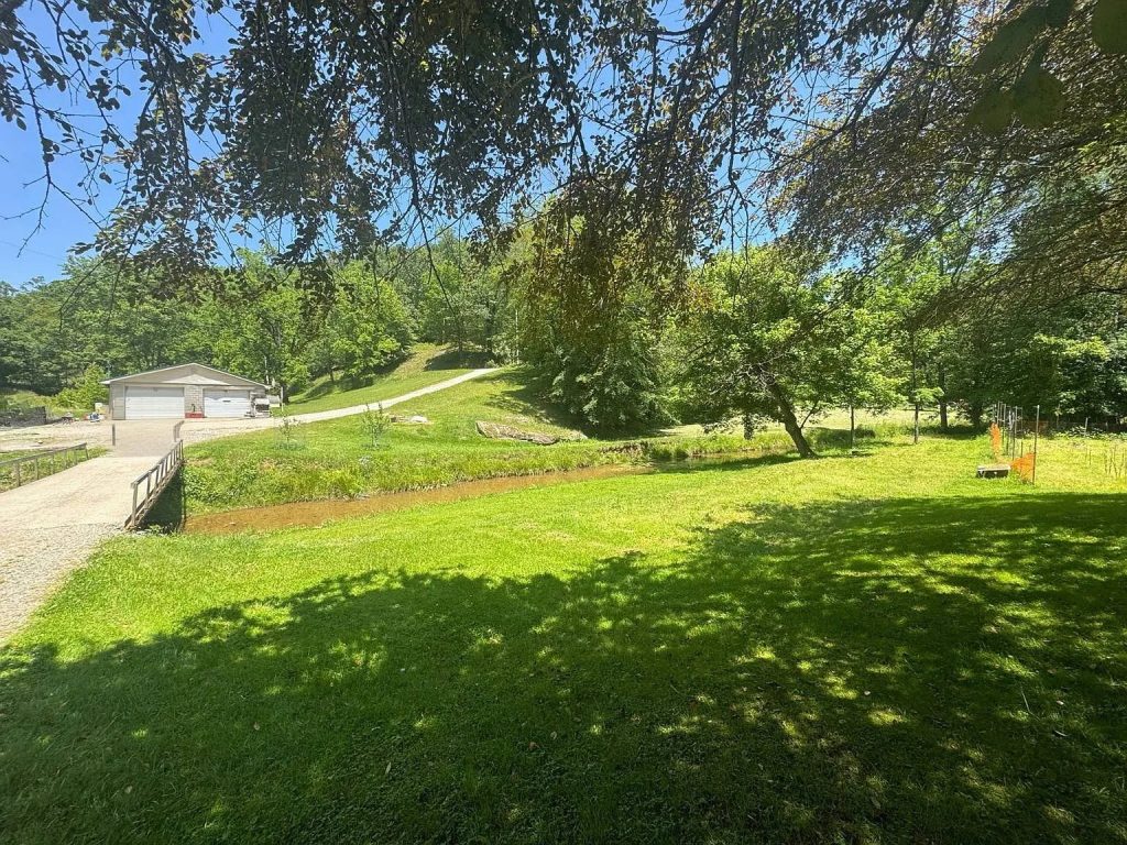 3-Bedroom Country Home on 58 Acres in Newton, WV - WA Online