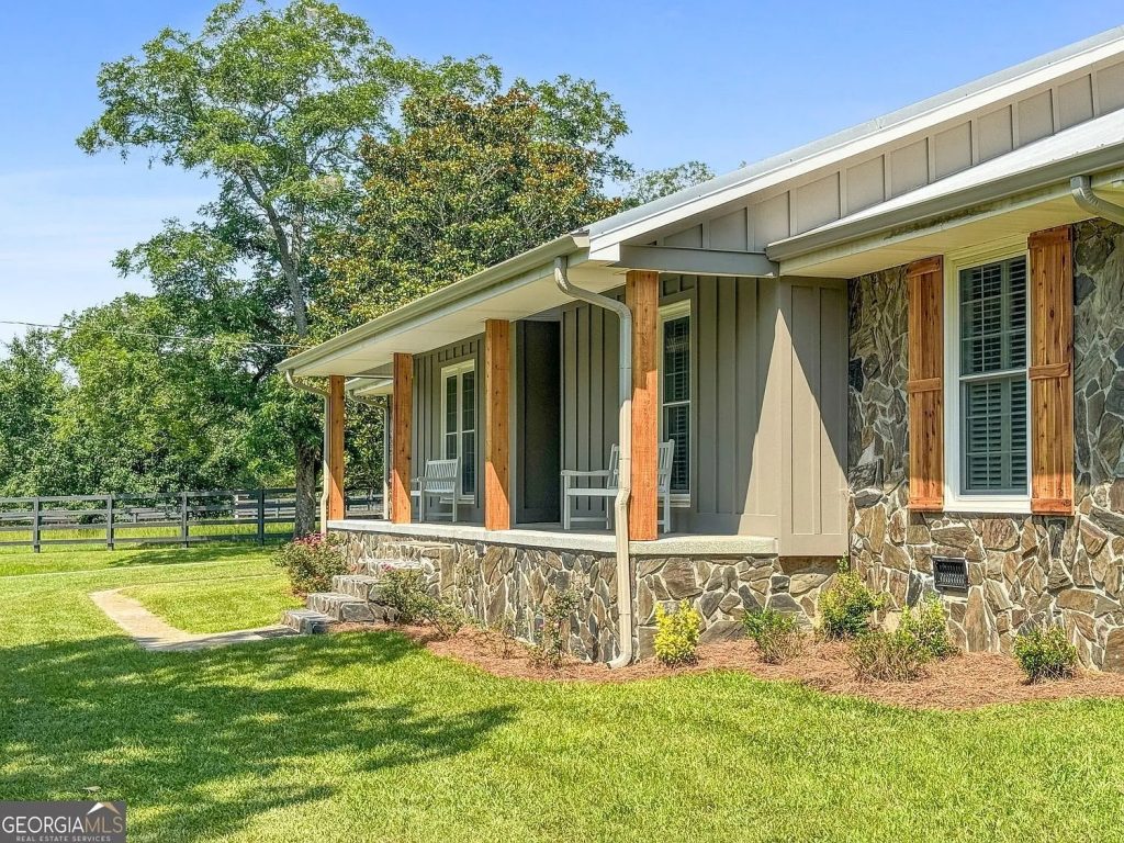 Large 114-Acre Horse and Farm Property with Home in Molena, Georgia ...