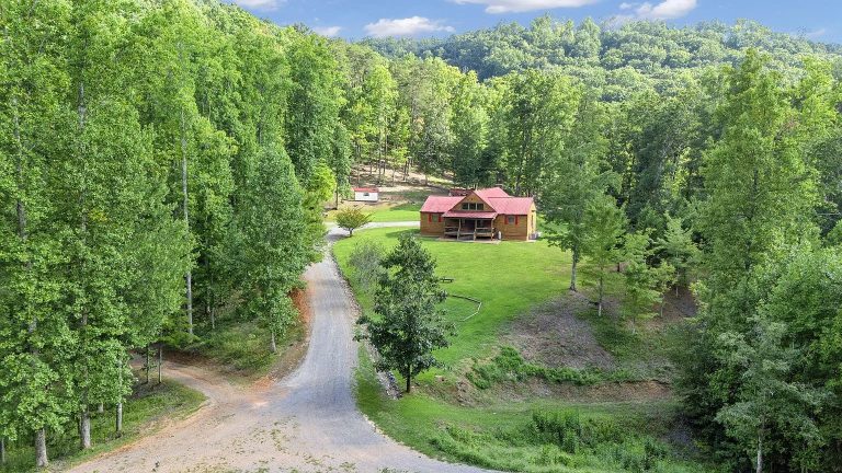 Log Cabin on 38.9 Acres in Reliance, Tennessee - WA Online