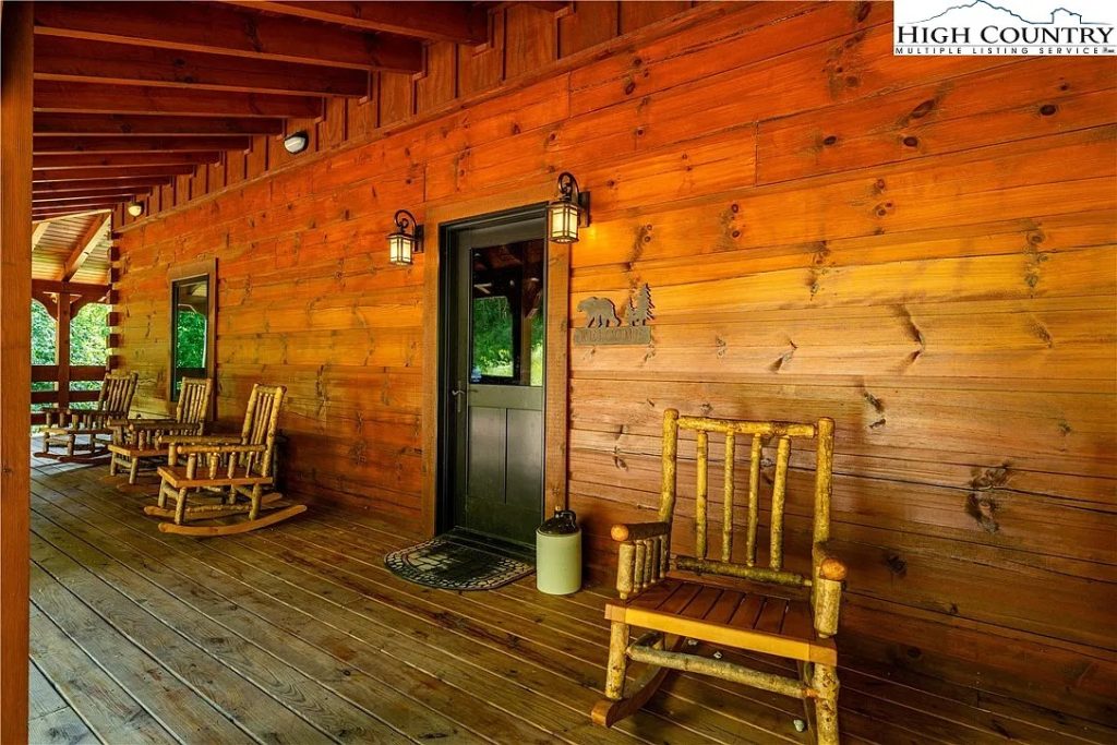 Secluded Log Cabin on 44 Acres in Mountain City, Tennessee - WA Online