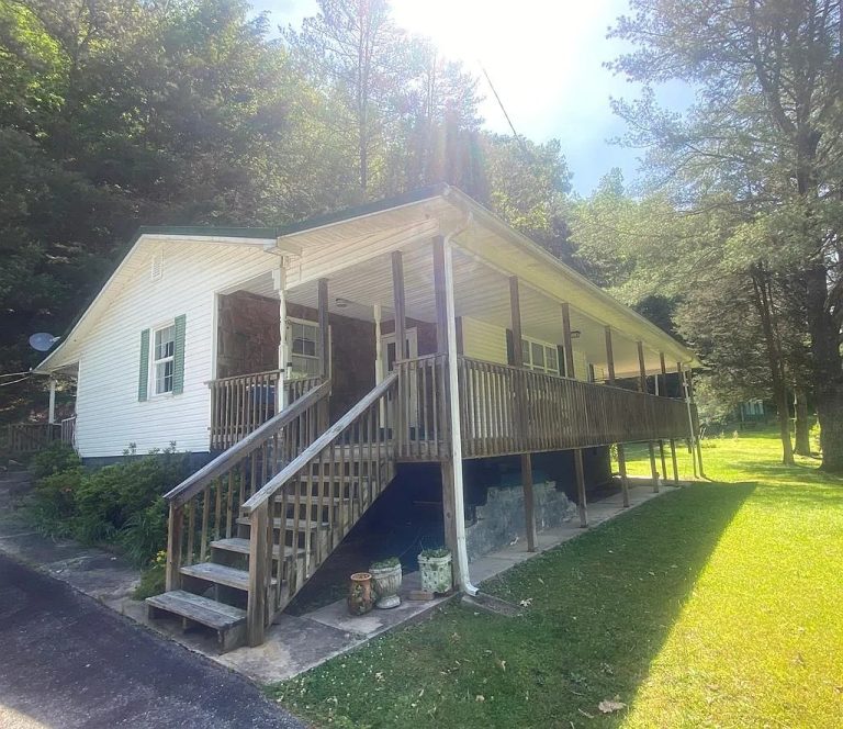 15-Acre Country Home in Dingess, West Virginia - WA Online