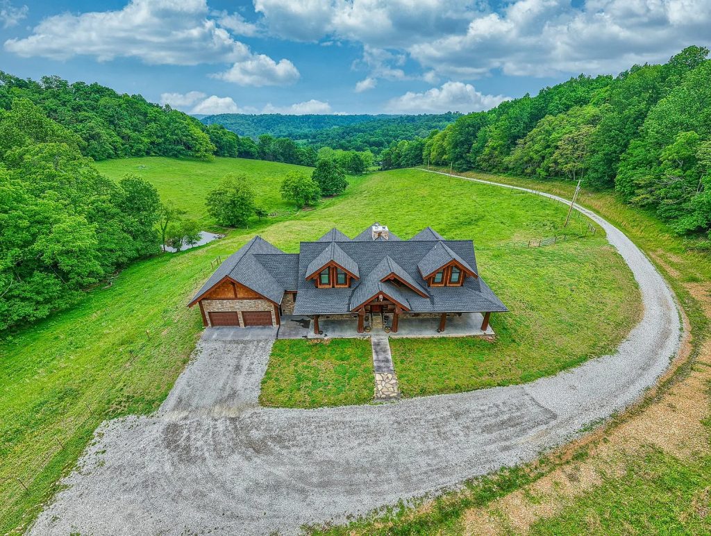 104-Acre Mountain Ridge Home in Lewisburg, Tennessee - WA Online